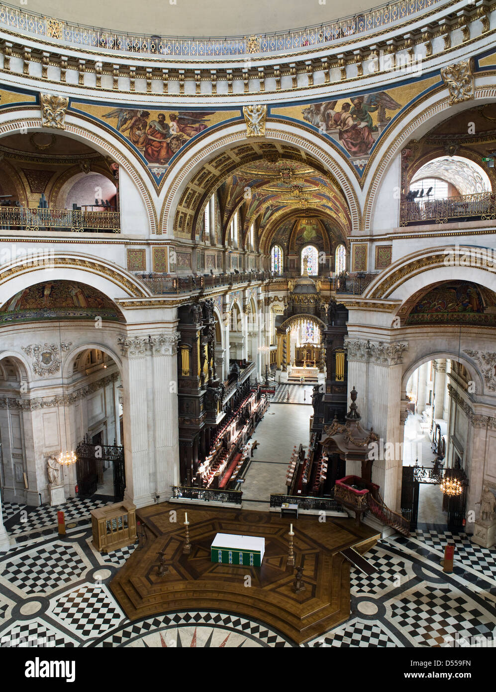 Quire st pauls hi-res stock photography and images - Alamy
