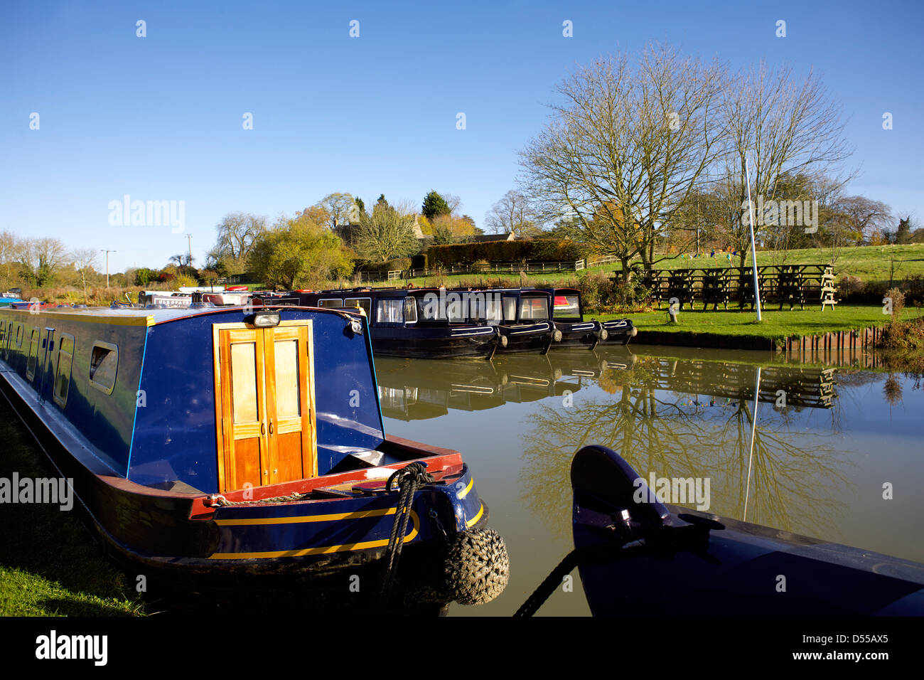 Narrowboats on the South Oxford Canal Heyford Wharf Upper Heyford ...