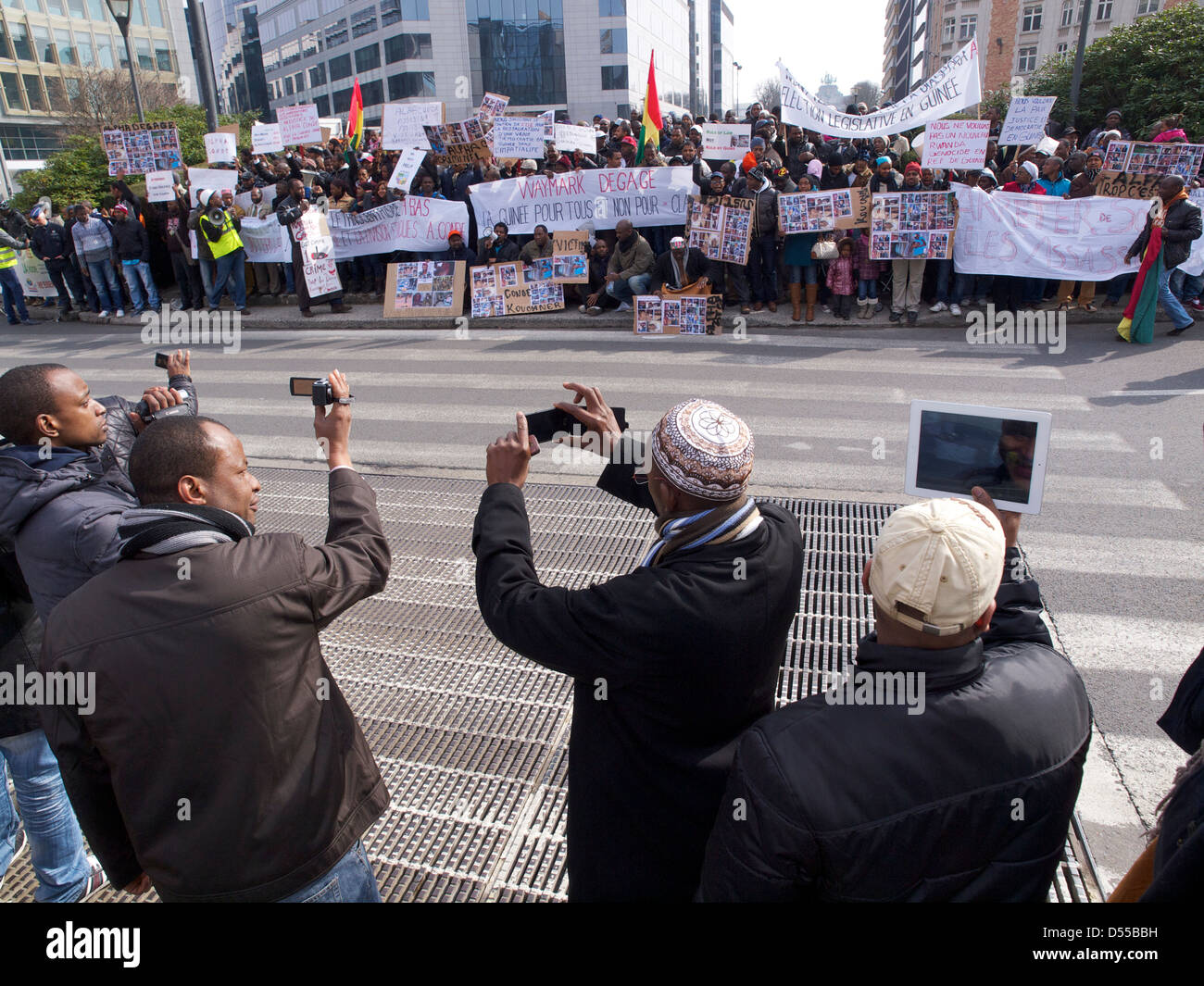 Dictator crowd hi-res stock photography and images - Alamy