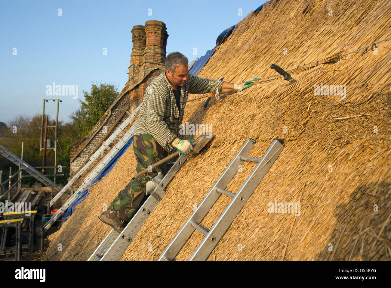 Reed cottage hi-res stock photography and images - Alamy