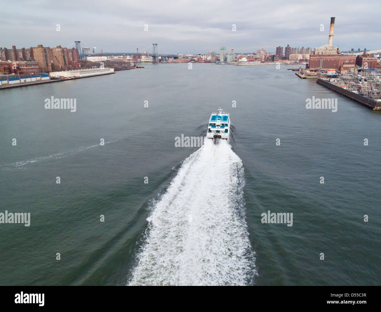 New York, NY - 2 April 2009 - Sightseeing boat Zephyr, owned by the ...