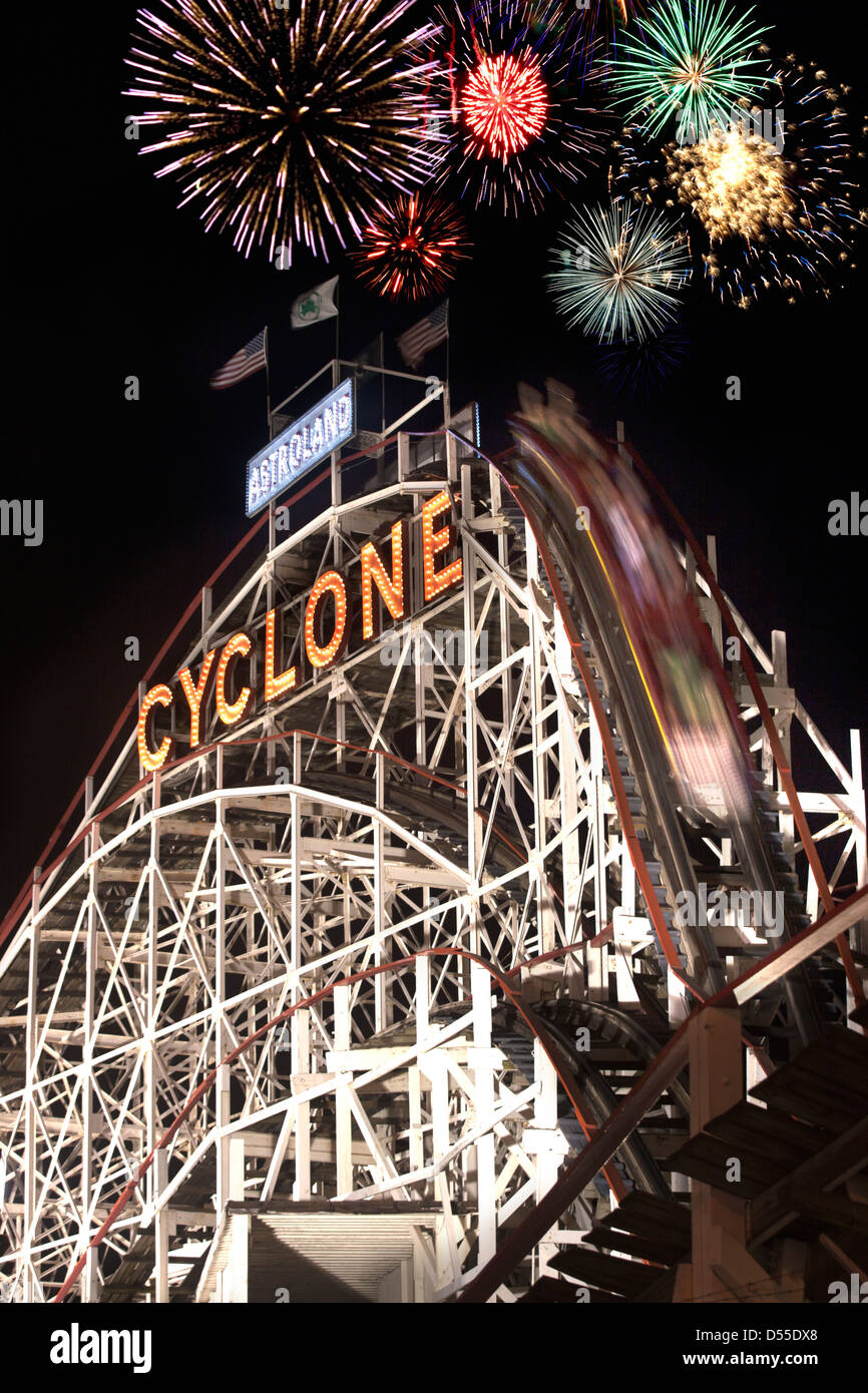 CYCLONE ROLLER COASTER (©VERNON KEENAN 1927) ASTROLAND AMUSEMENT PARK ...