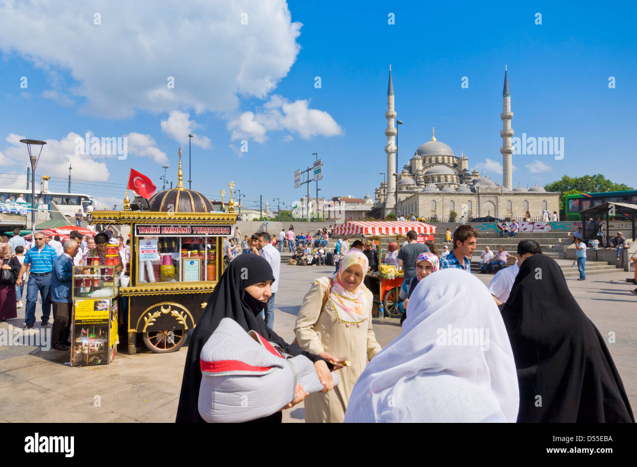 Istanbul people hi-res stock photography and images - Alamy