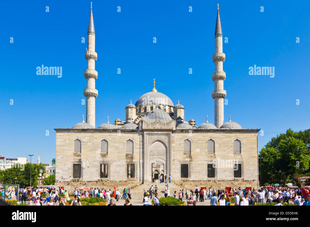 Yeni mosque istanbul hi-res stock photography and images - Alamy