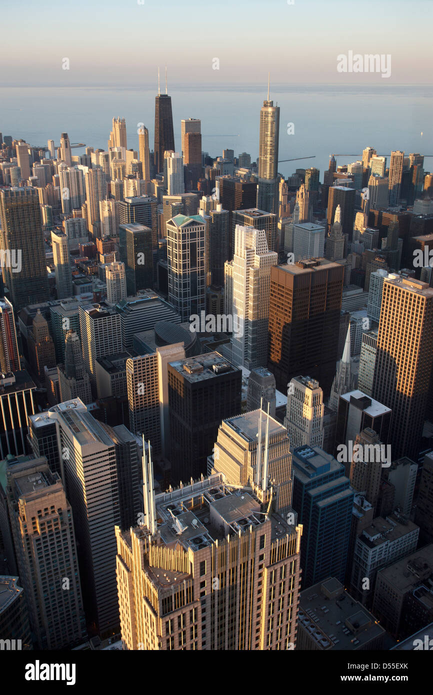DOWNTOWN LOOP SKYLINE CHICAGO ILLINOIS USA Stock Photo - Alamy
