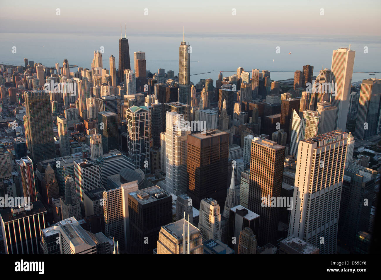 DOWNTOWN LOOP SKYLINE CHICAGO ILLINOIS USA Stock Photo - Alamy