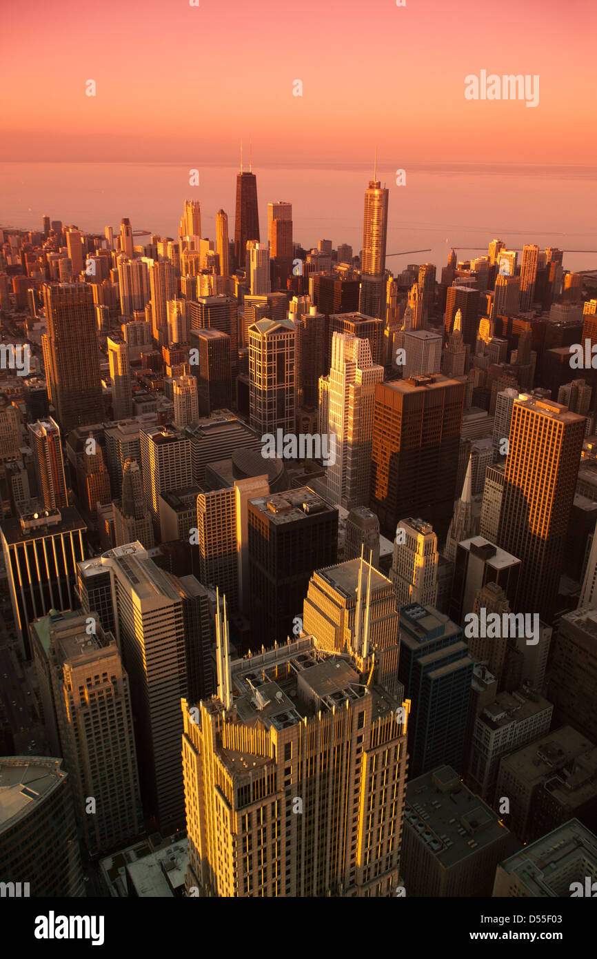 DOWNTOWN LOOP SKYLINE CHICAGO ILLINOIS USA Stock Photo - Alamy