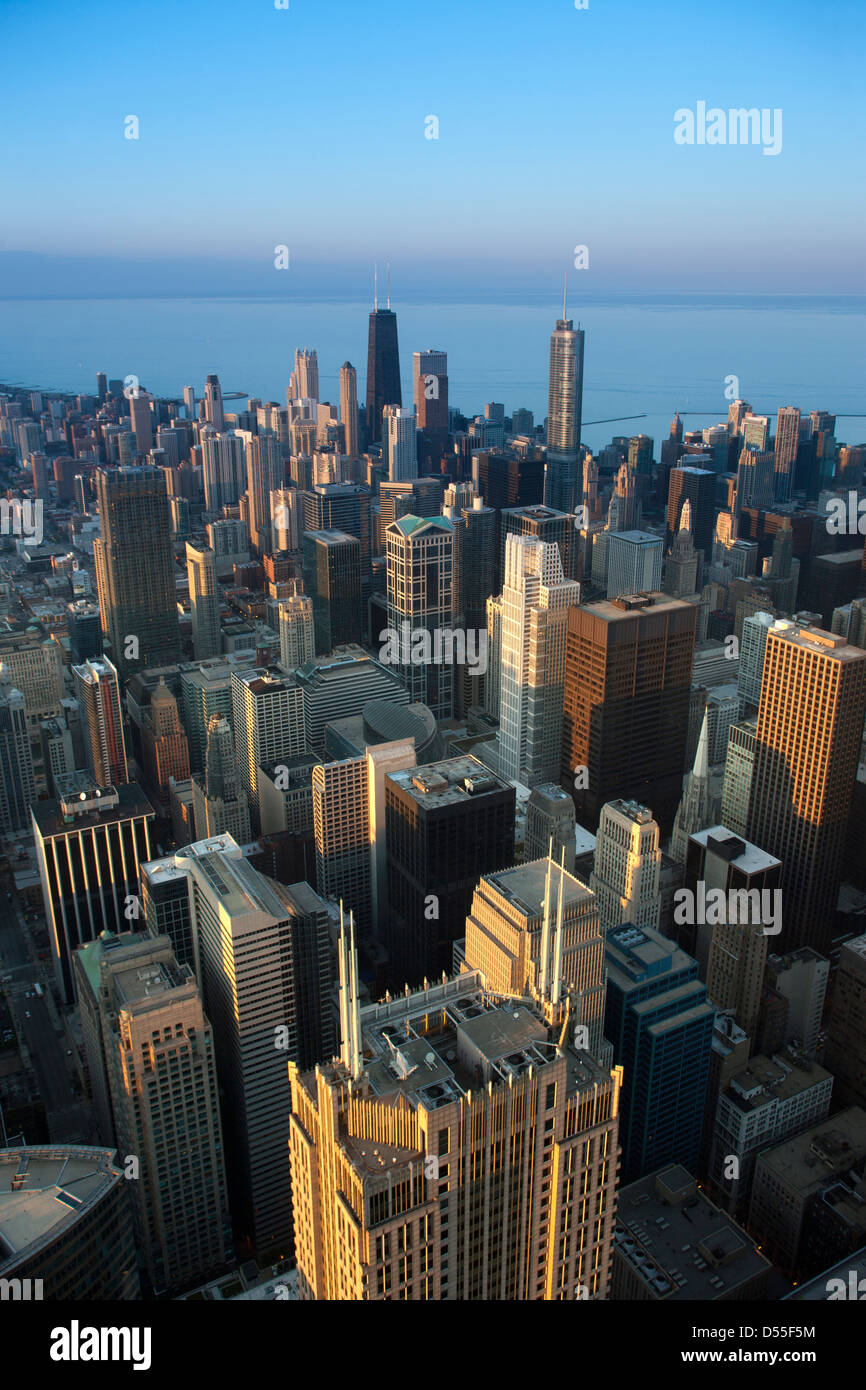 DOWNTOWN LOOP SKYLINE CHICAGO ILLINOIS USA Stock Photo - Alamy