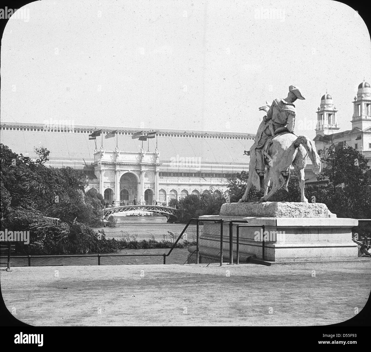 1893 worlds fair chicago statue hi-res stock photography and images - Alamy