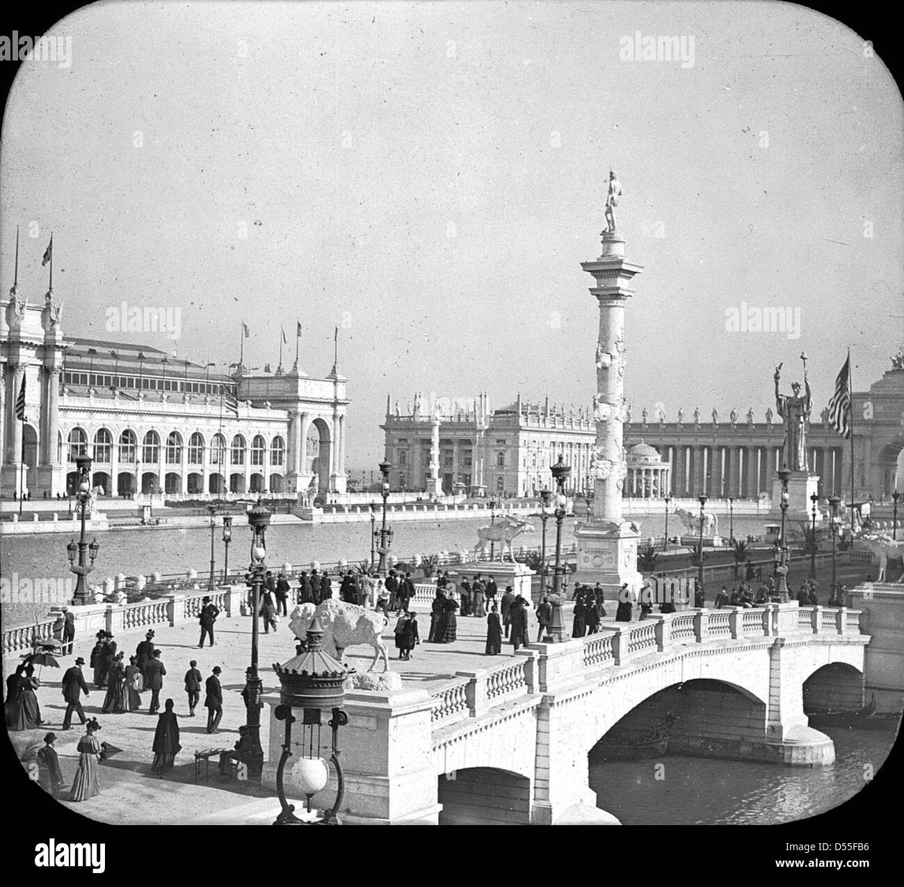 The Court of Honor at the 1893 World's Columbian Exposition in Chicago ...