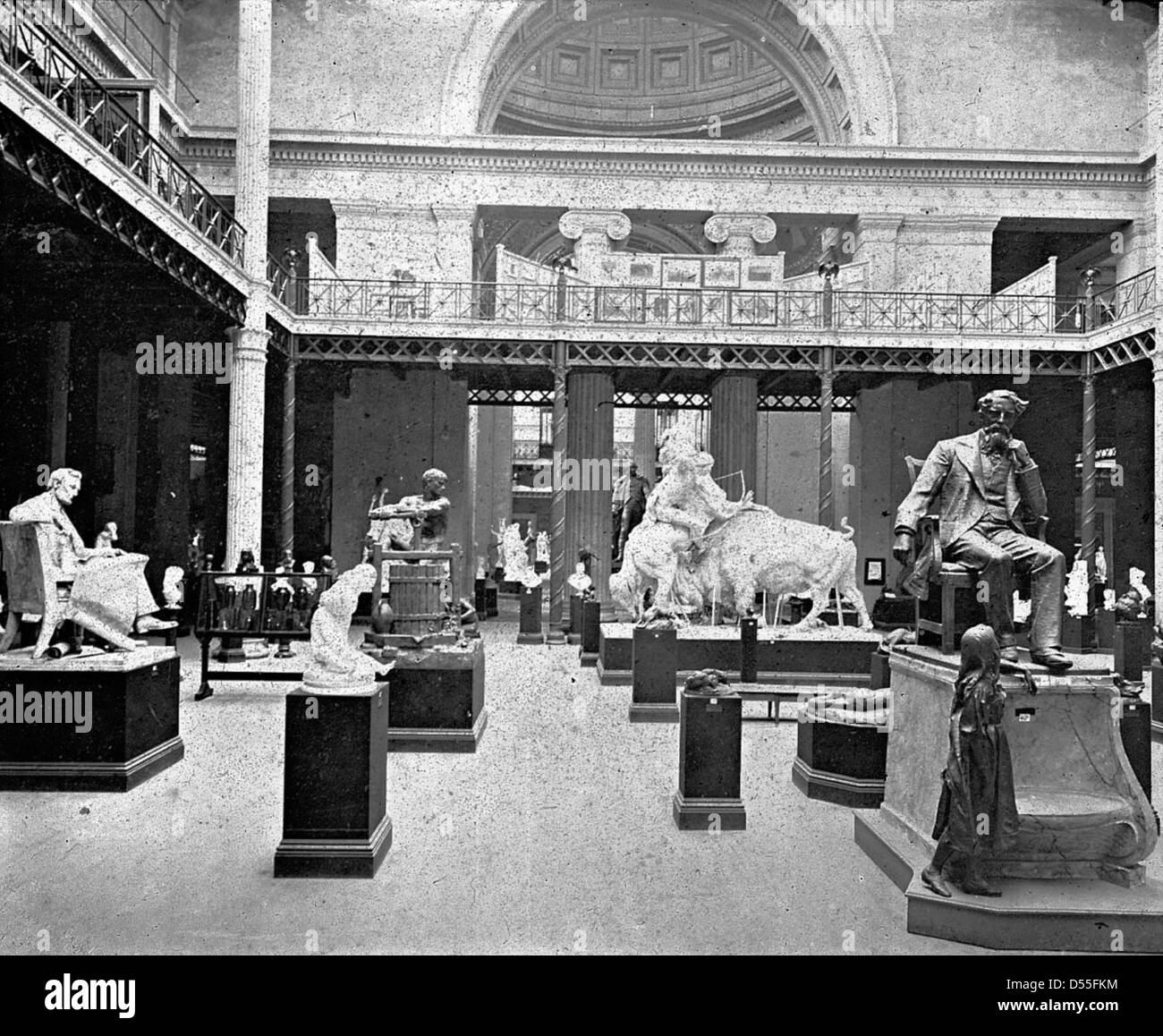 A black-and-white image of the Court of Statuary at the 1893 World's ...