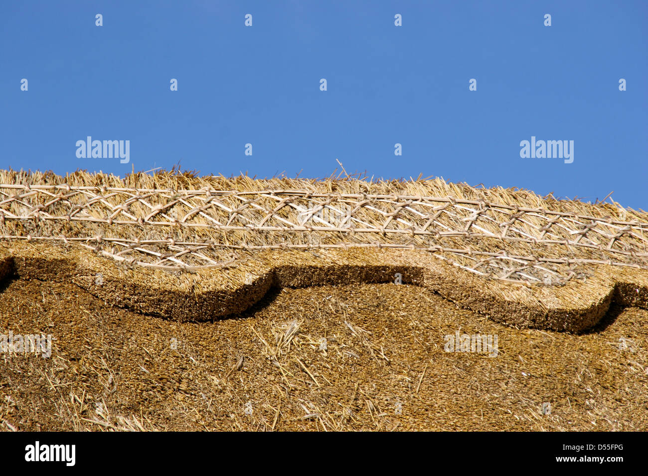 thatched roof detail roof ridge Chipping Campden Gloucestershire ...