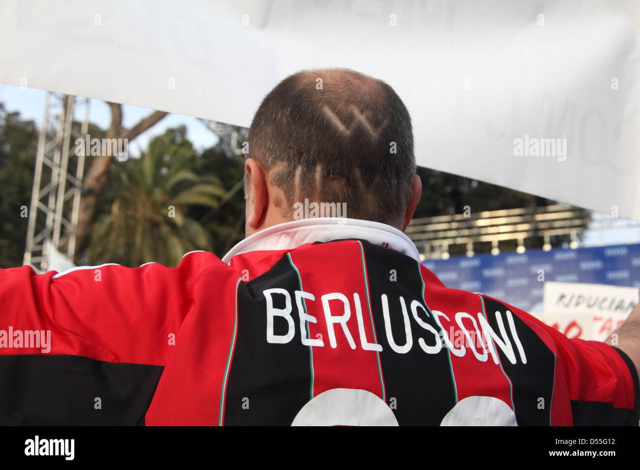 Silvio berlusconi ac milan hi-res stock photography and images - Alamy