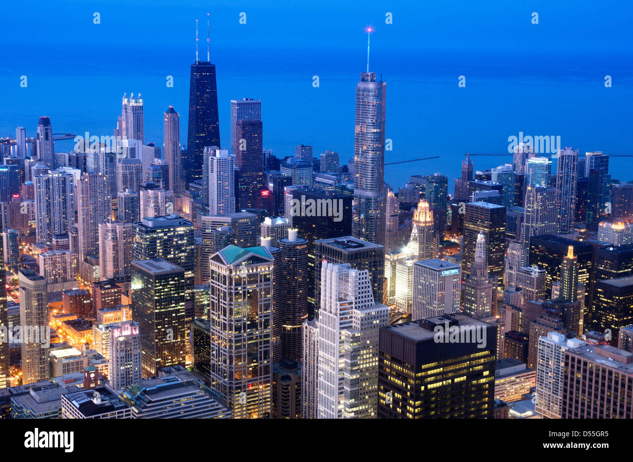 DOWNTOWN LOOP SKYLINE CHICAGO ILLINOIS USA Stock Photo - Alamy