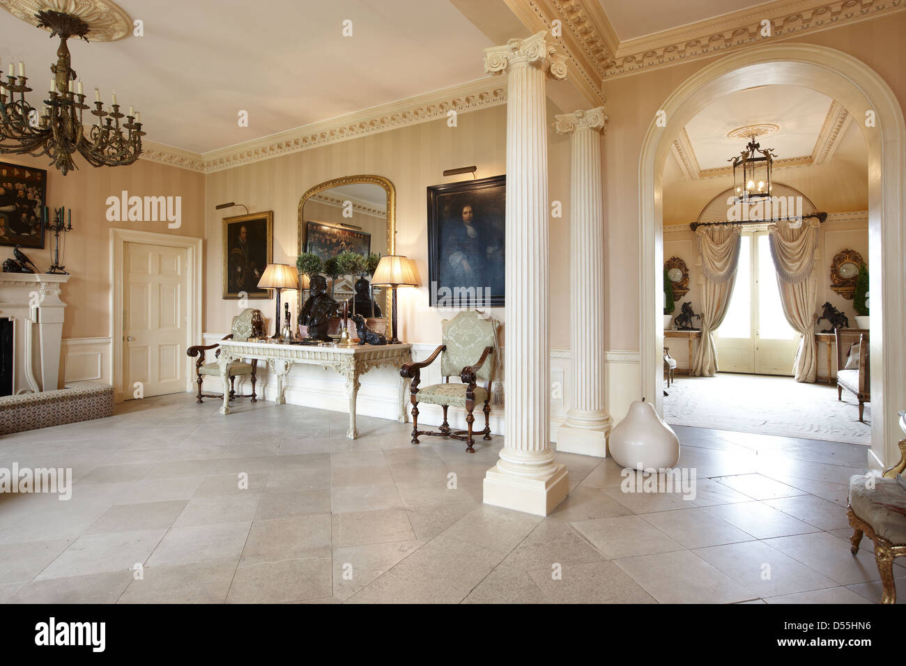 Grand manor house hi-res stock photography and images - Alamy