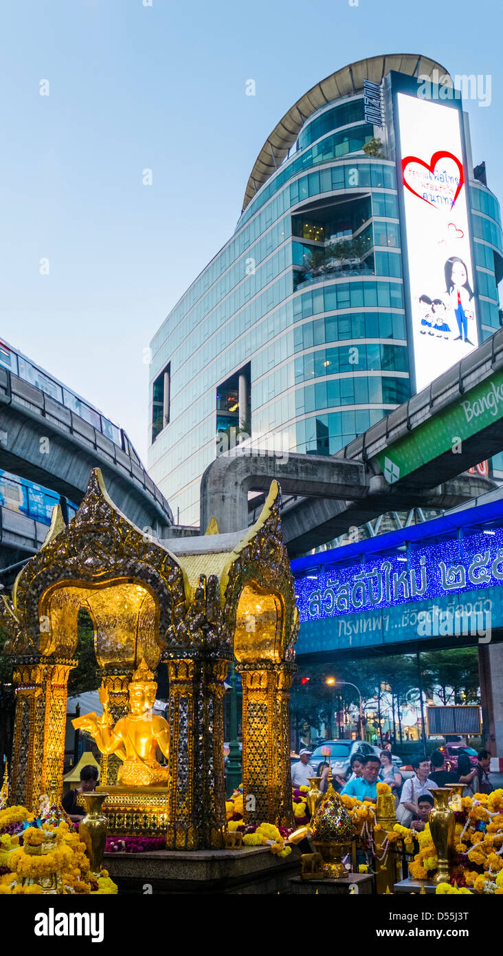 Erawan Shrine at Ratchaprasong intersection, Bangkok, Thailand, Asia ...