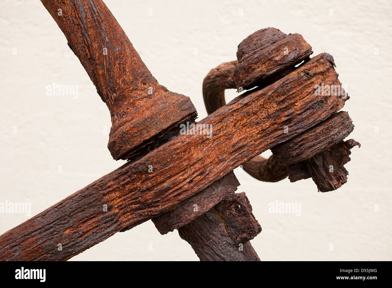 Rusty anchor hi-res stock photography and images - Alamy