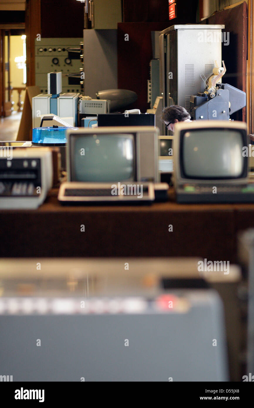 Technical design monitor hi-res stock photography and images - Alamy