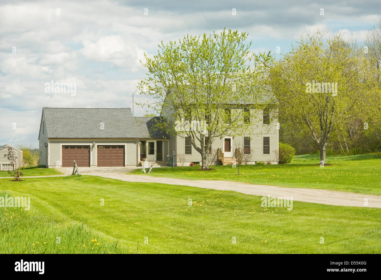 Colonial style architecture hi-res stock photography and images - Alamy