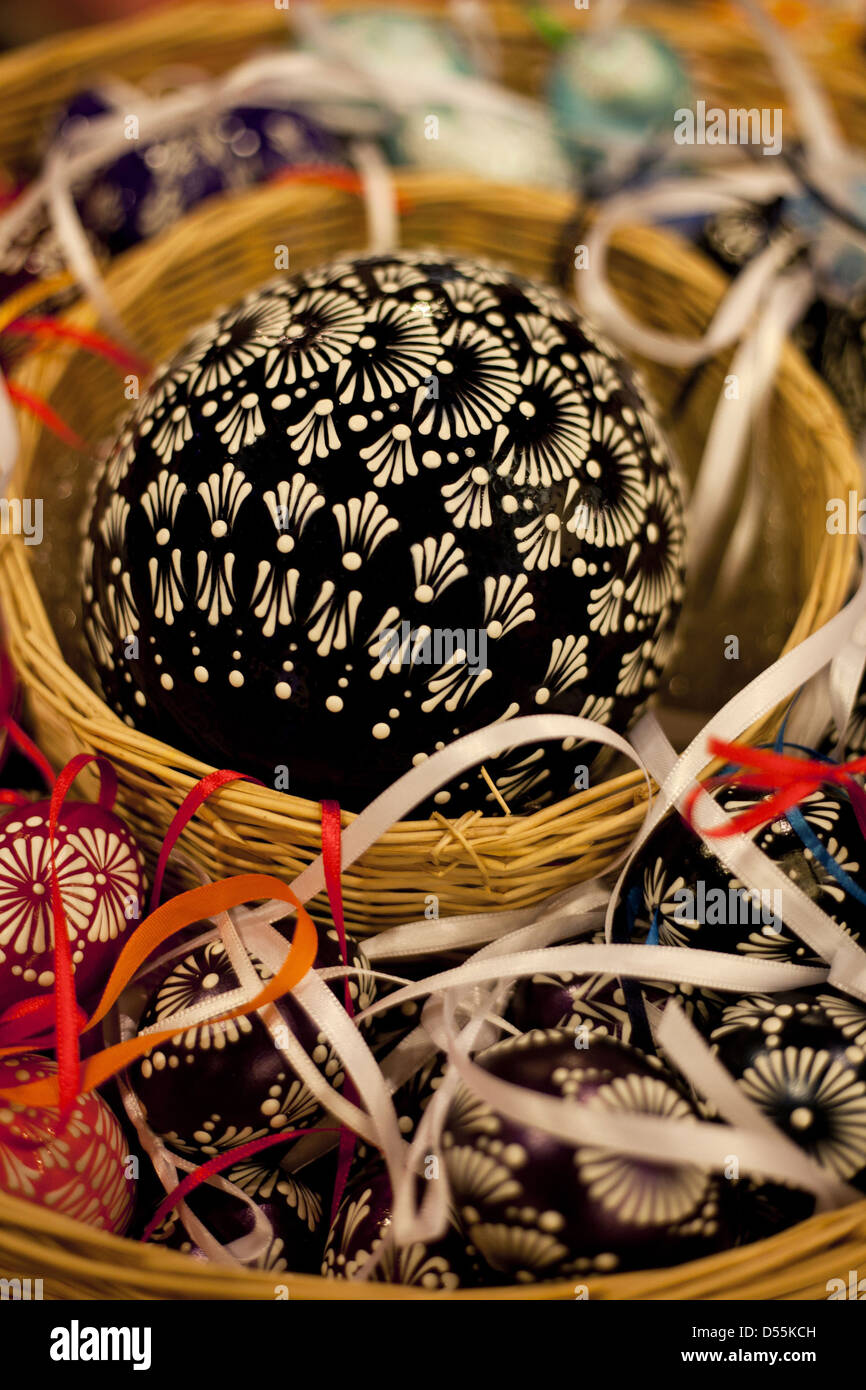 Traditional ostrich egg easter hi-res stock photography and images - Alamy