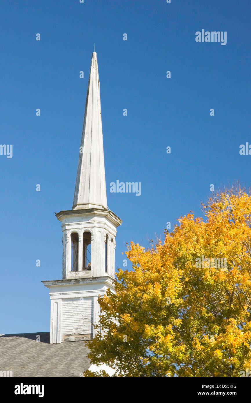 Country church fall hi-res stock photography and images - Alamy