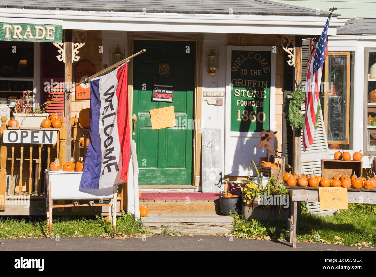Front of old general store Stock Photo - Alamy