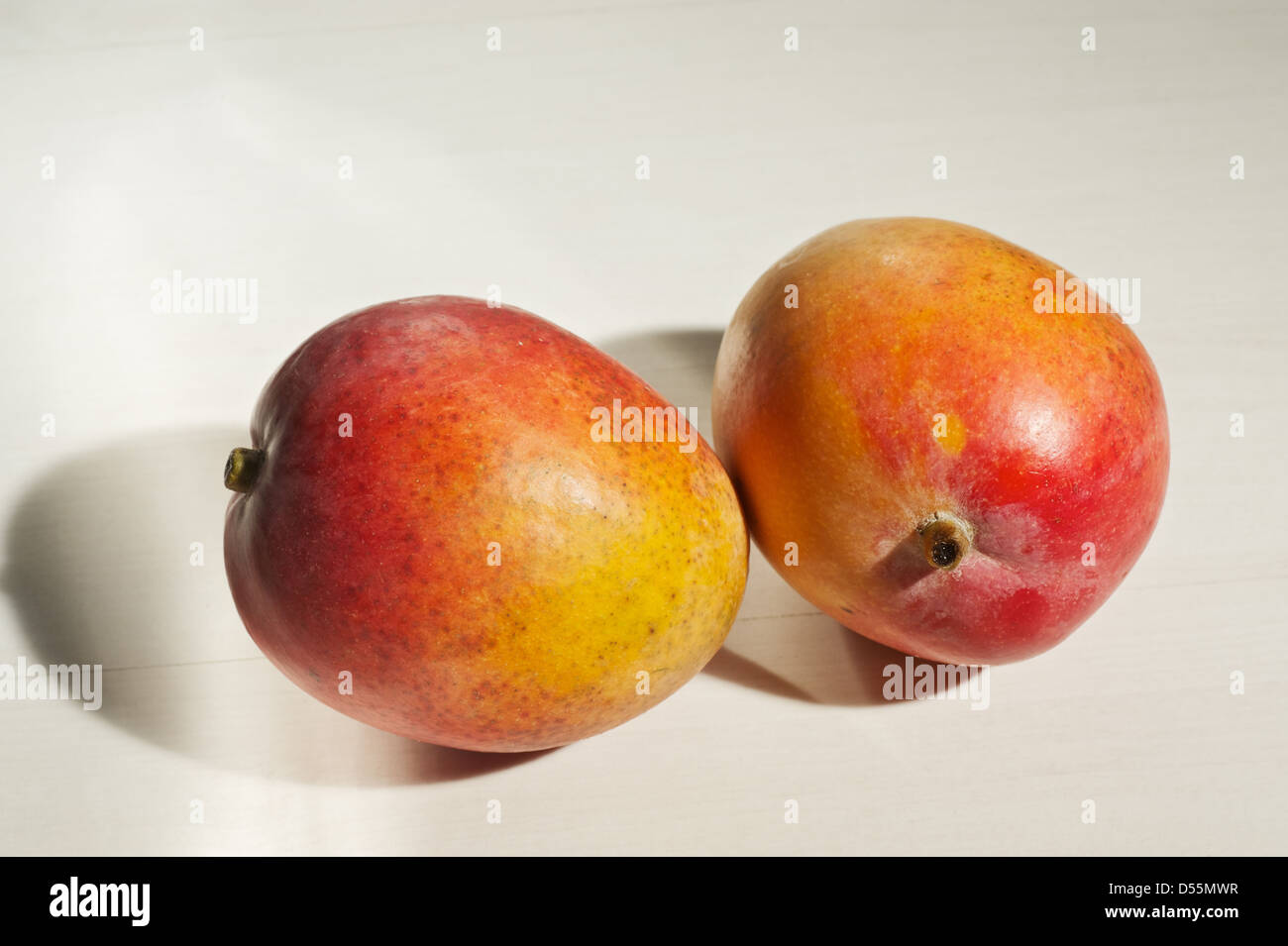 Mangoes hi-res stock photography and images - Alamy