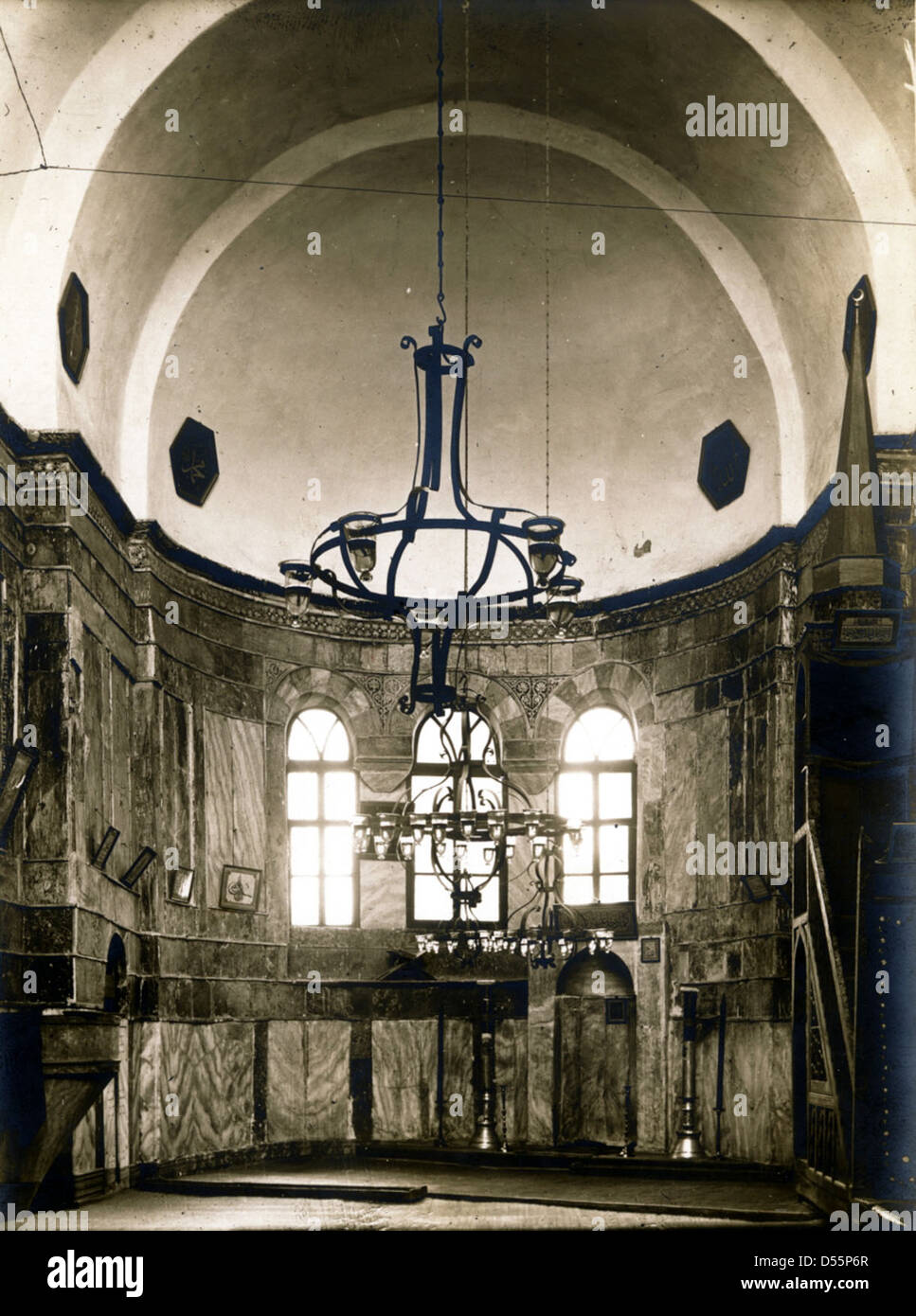 This image shows the interior of the Chora Church in Istanbul, Turkey ...