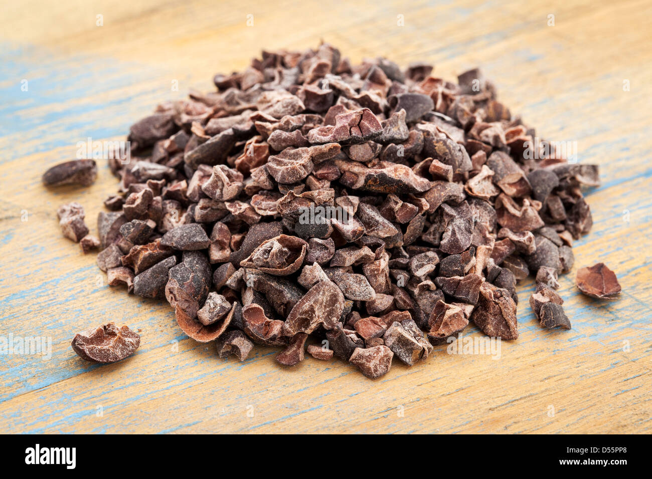 Cocoa nibs hi-res stock photography and images - Alamy