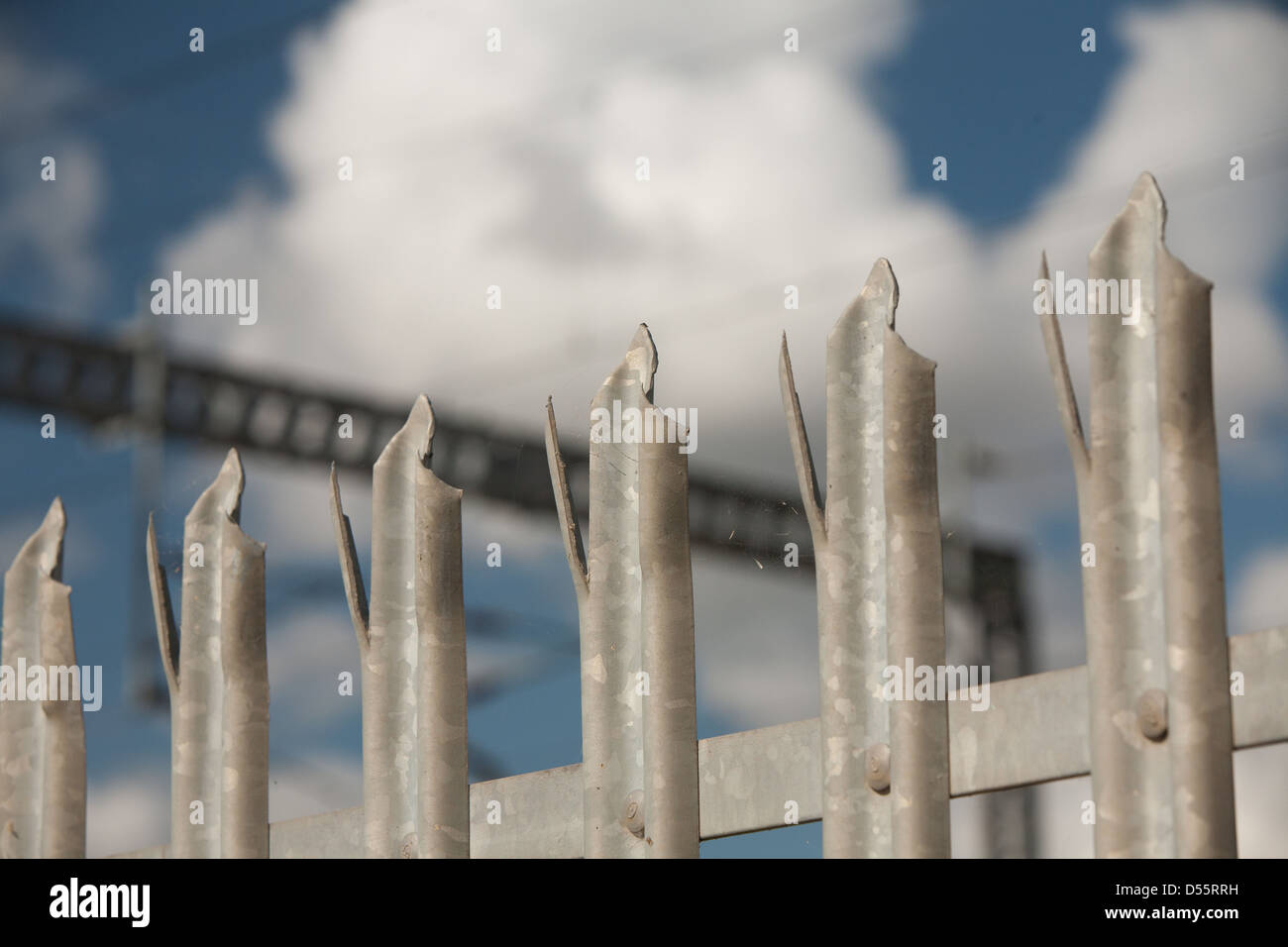 Spiked security fencing hi-res stock photography and images - Alamy