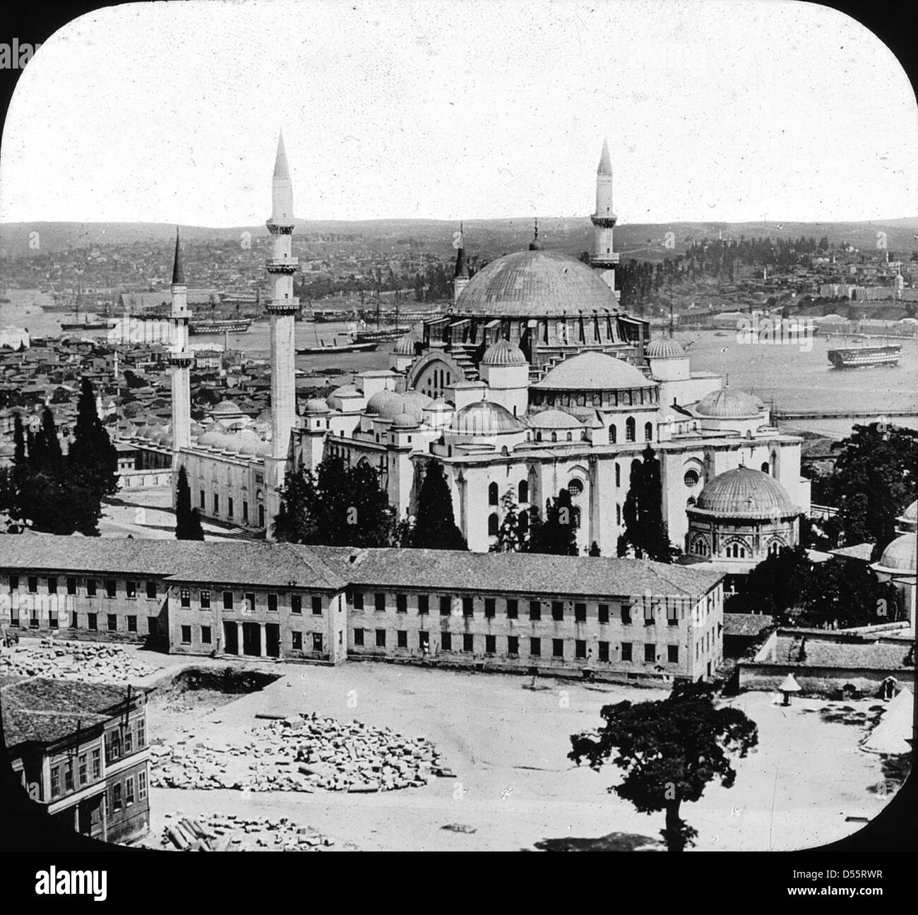 The Mosque of Soliman (Süleymaniye Mosque) in Istanbul, Turkey ...