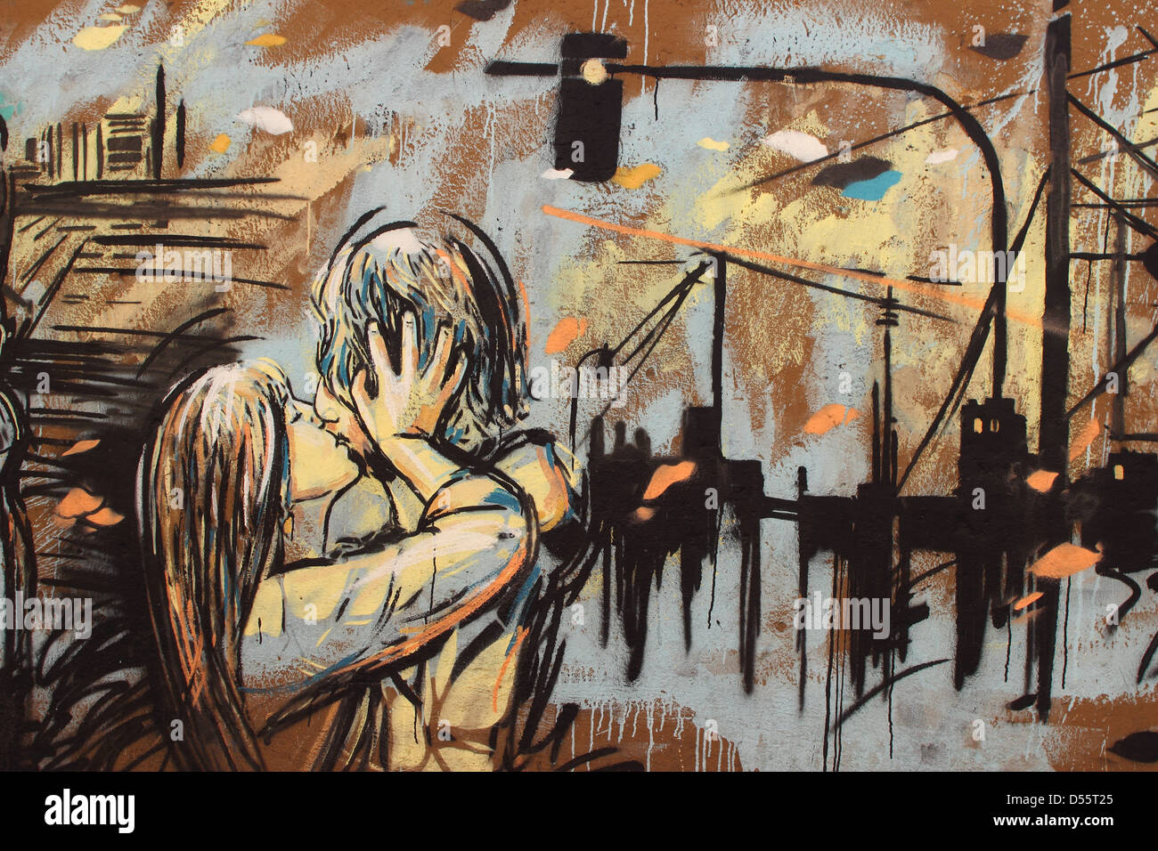 Lovers kiss graffiti hi-res stock photography and images - Alamy
