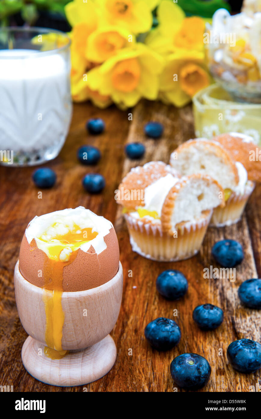 Messy breakfast table hi-res stock photography and images - Alamy