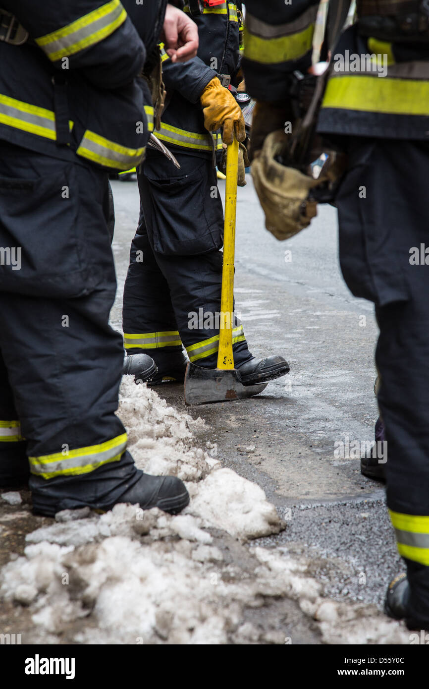 Fire fighter uniform hi-res stock photography and images - Alamy