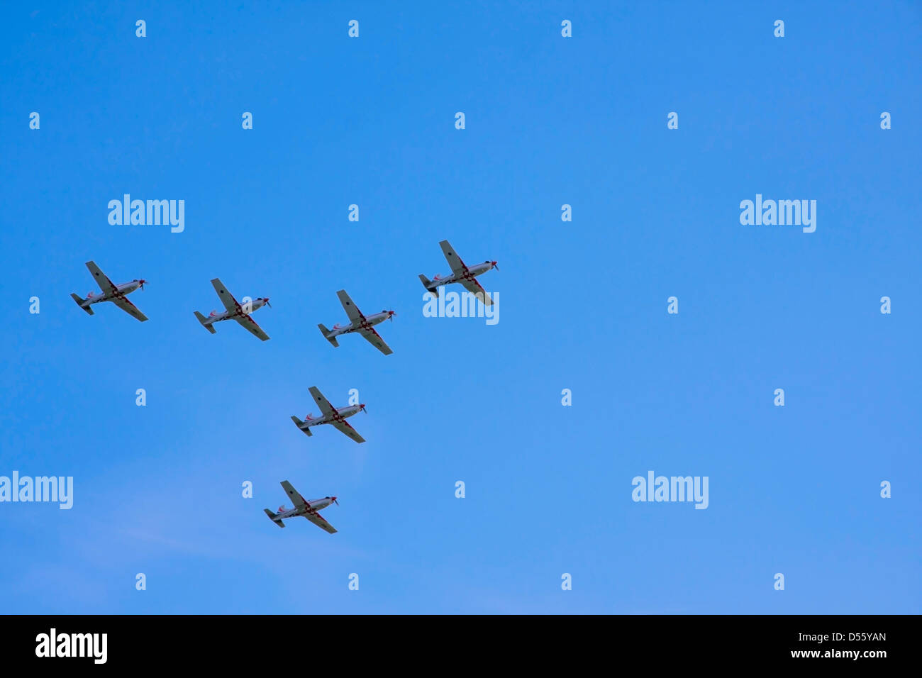 Wings cloud formation hi-res stock photography and images - Alamy