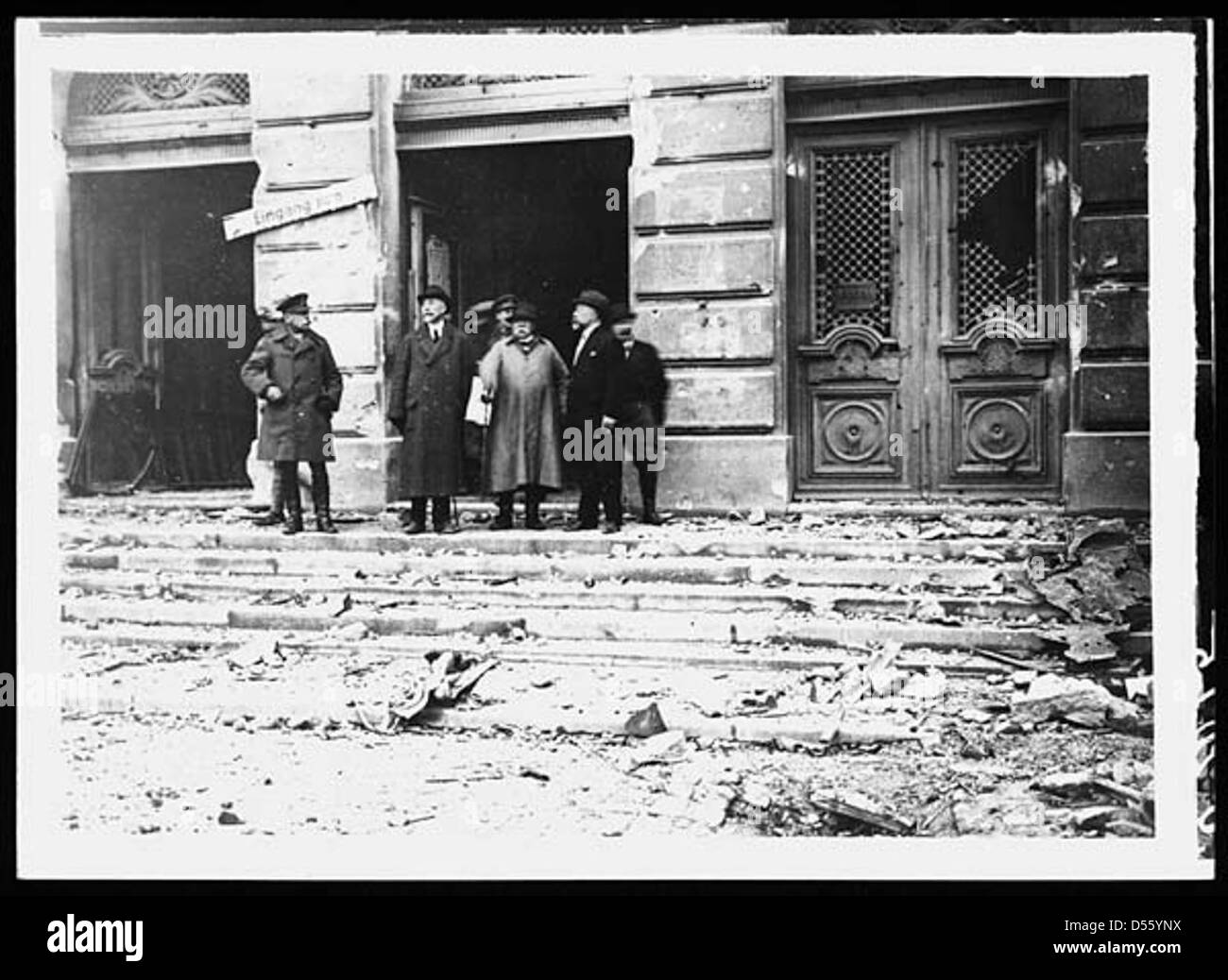 Relationships with civilians hi-res stock photography and images - Alamy