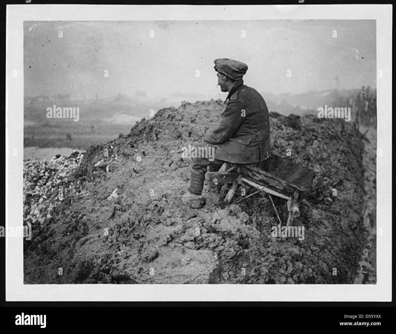 Home 1914 1918 hi-res stock photography and images - Alamy