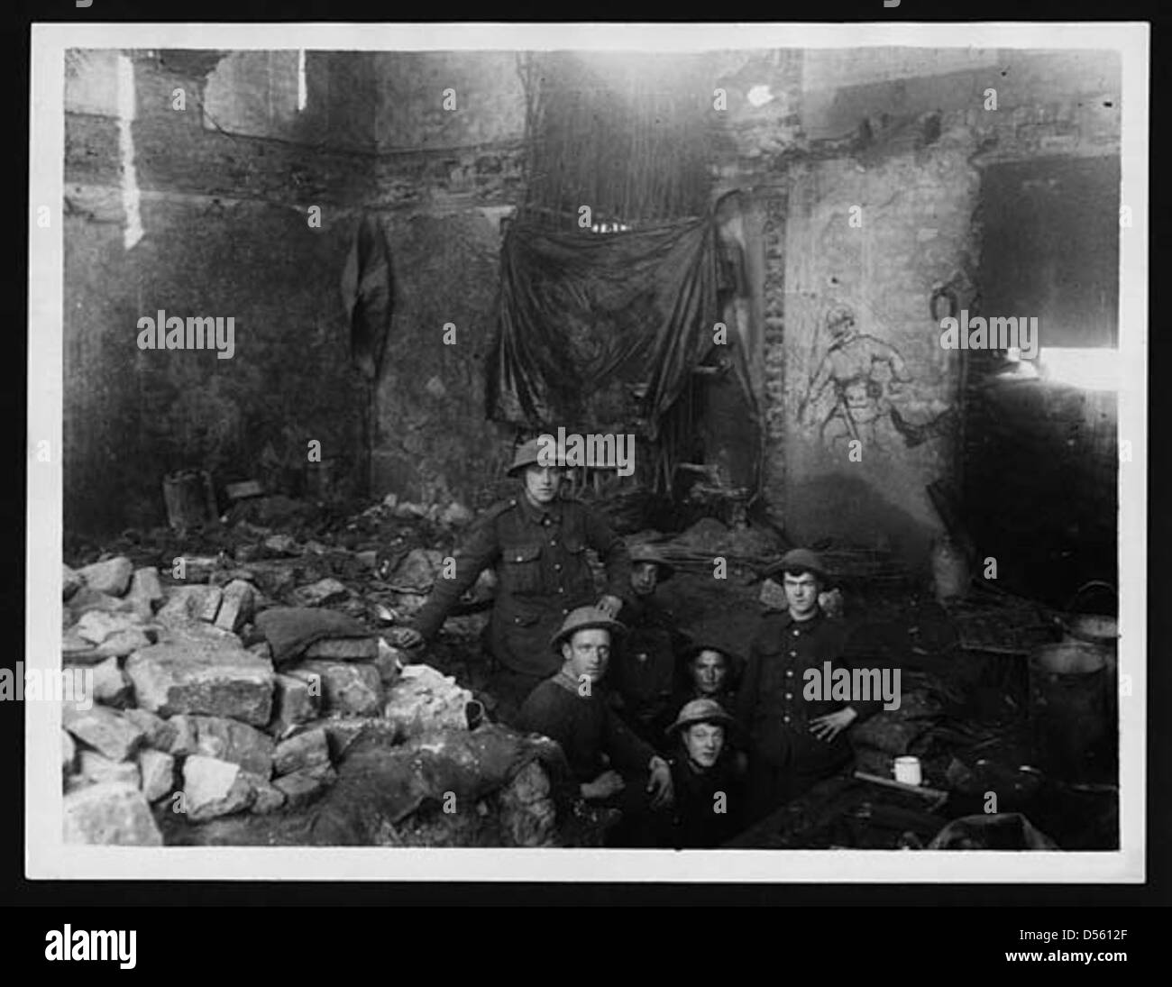 Home 1914 1918 hi-res stock photography and images - Alamy