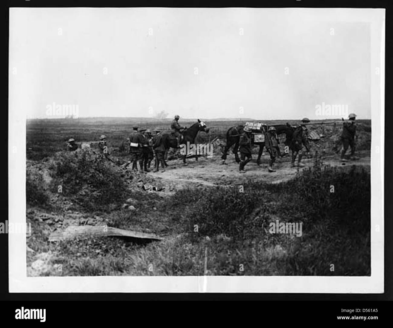 A scene from the battlefield during World War I, showing soldiers and ...