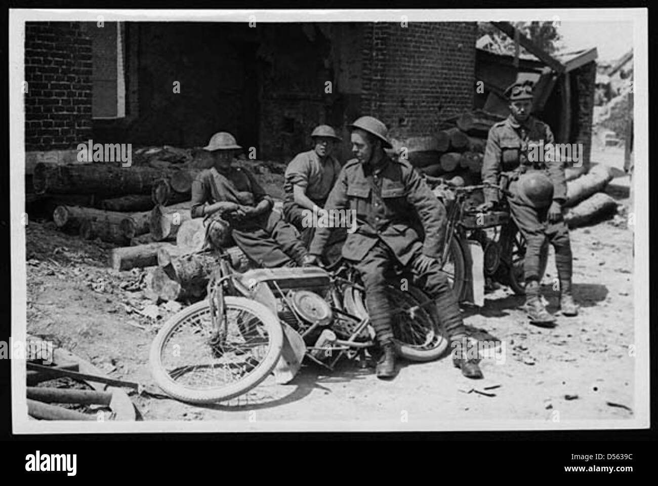 Dispatch riders hi-res stock photography and images - Alamy