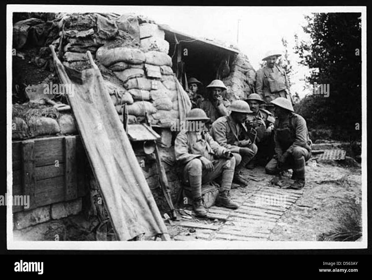First world war dressing station hi-res stock photography and images ...