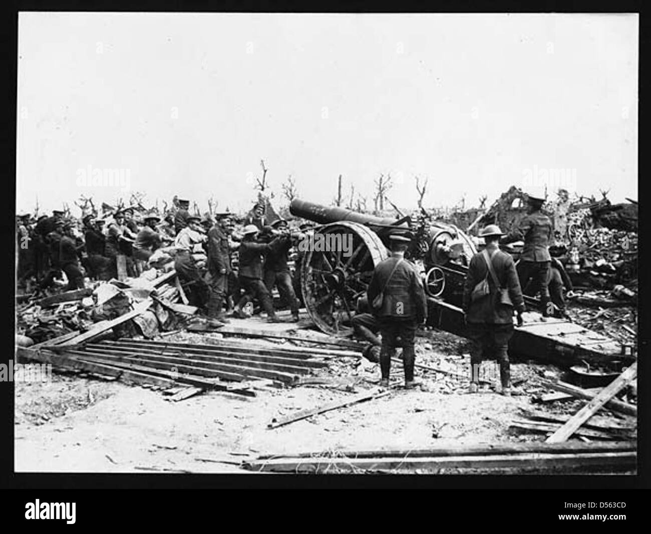 Pulling gun Black and White Stock Photos & Images - Alamy