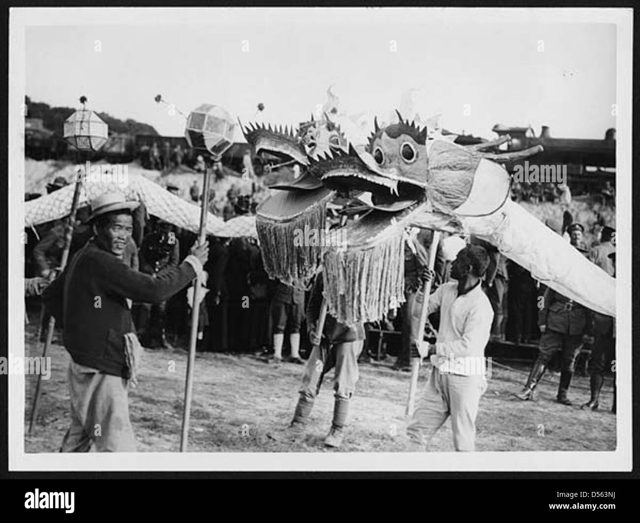 War dragons hi-res stock photography and images - Alamy