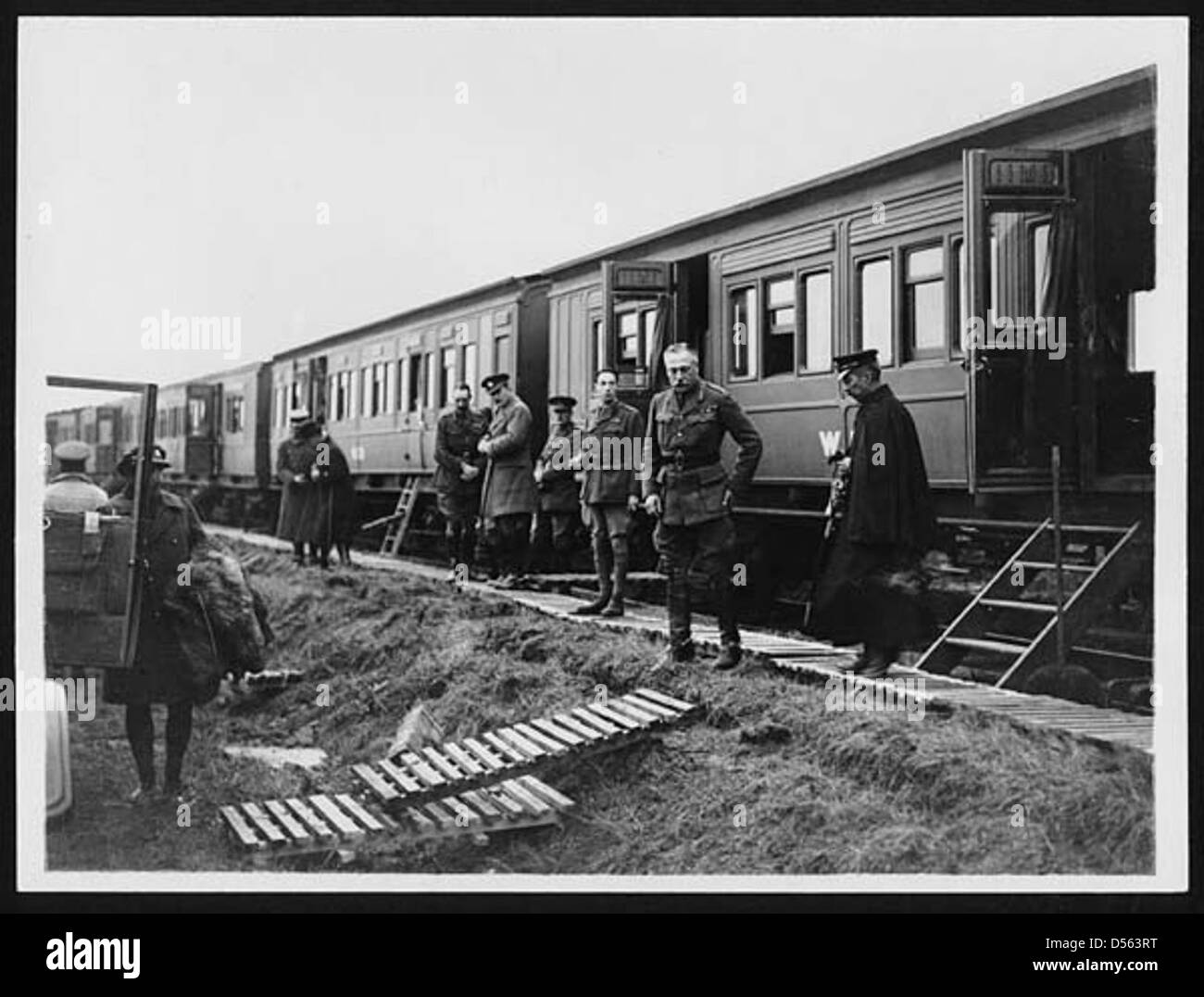 Field Marshall Sir Douglas Haig with H.R.H. Prince Yurihiti of Higashi ...