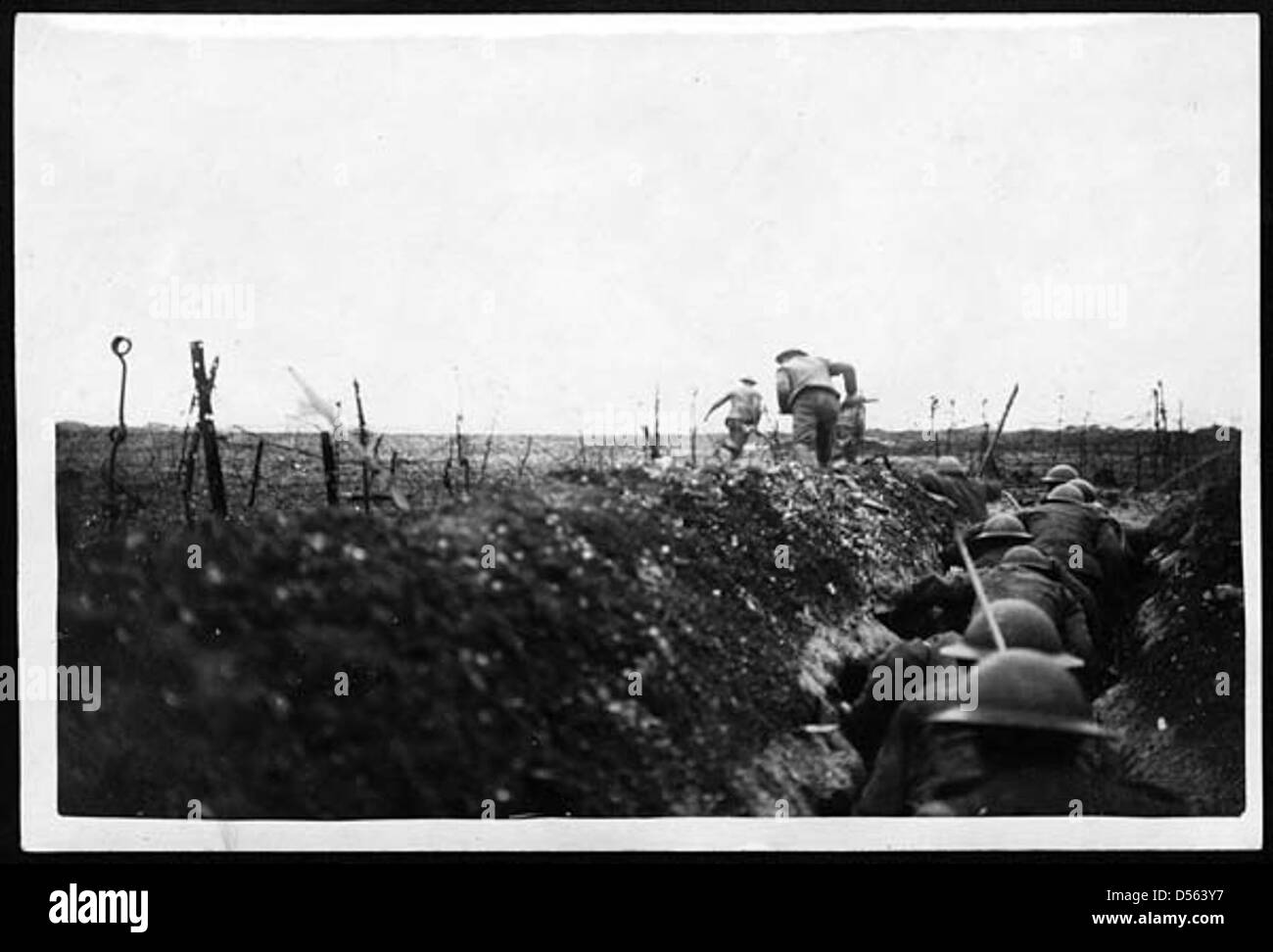 Trench raiding hi-res stock photography and images - Alamy