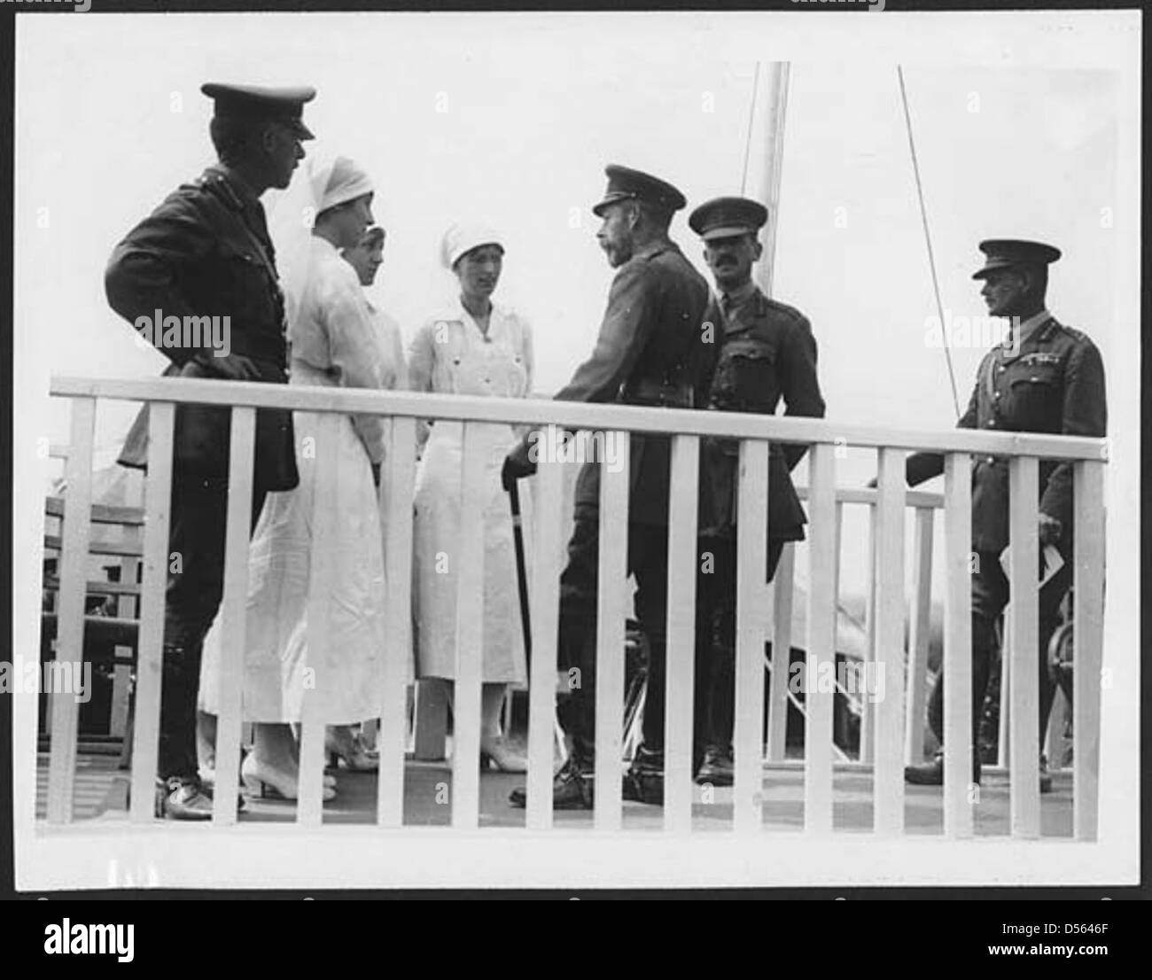 French soldier receiving war hi-res stock photography and images - Alamy