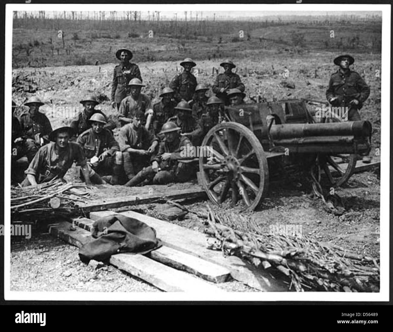 German gunners field gun ww1 Black and White Stock Photos & Images - Alamy