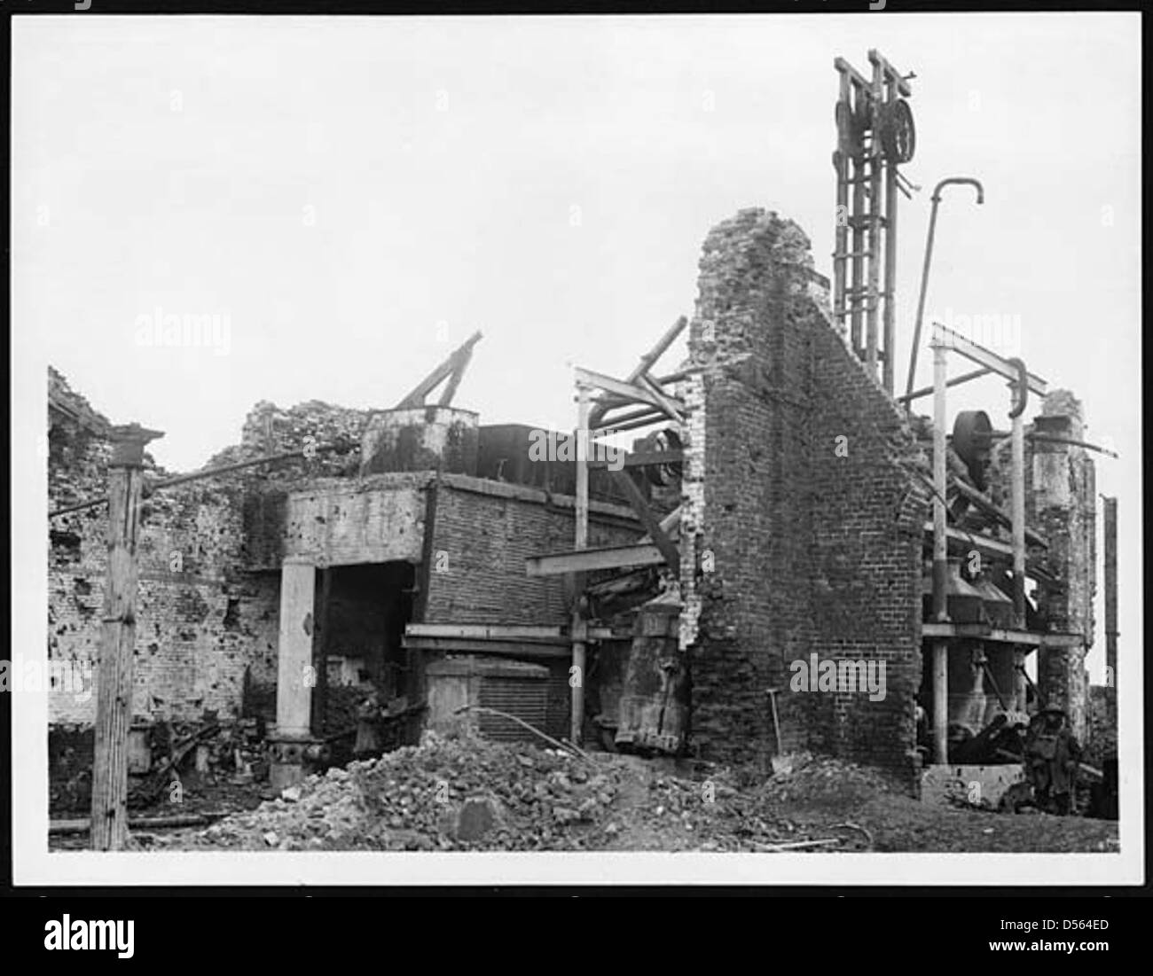 War havoc hi-res stock photography and images - Alamy