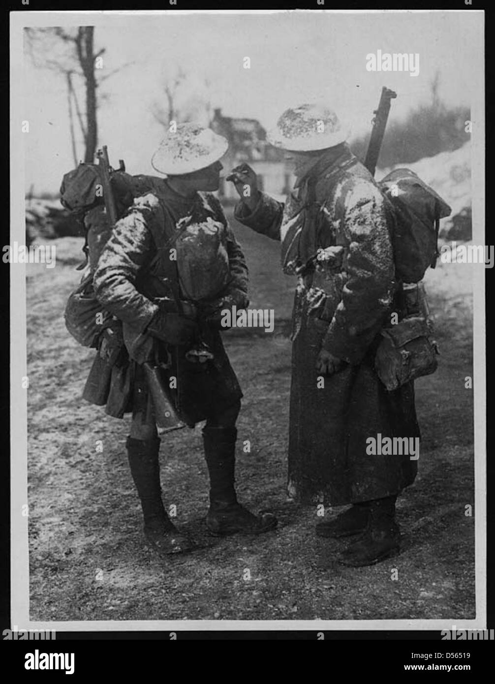 Two South African soldiers during World War I, highlighting their role ...