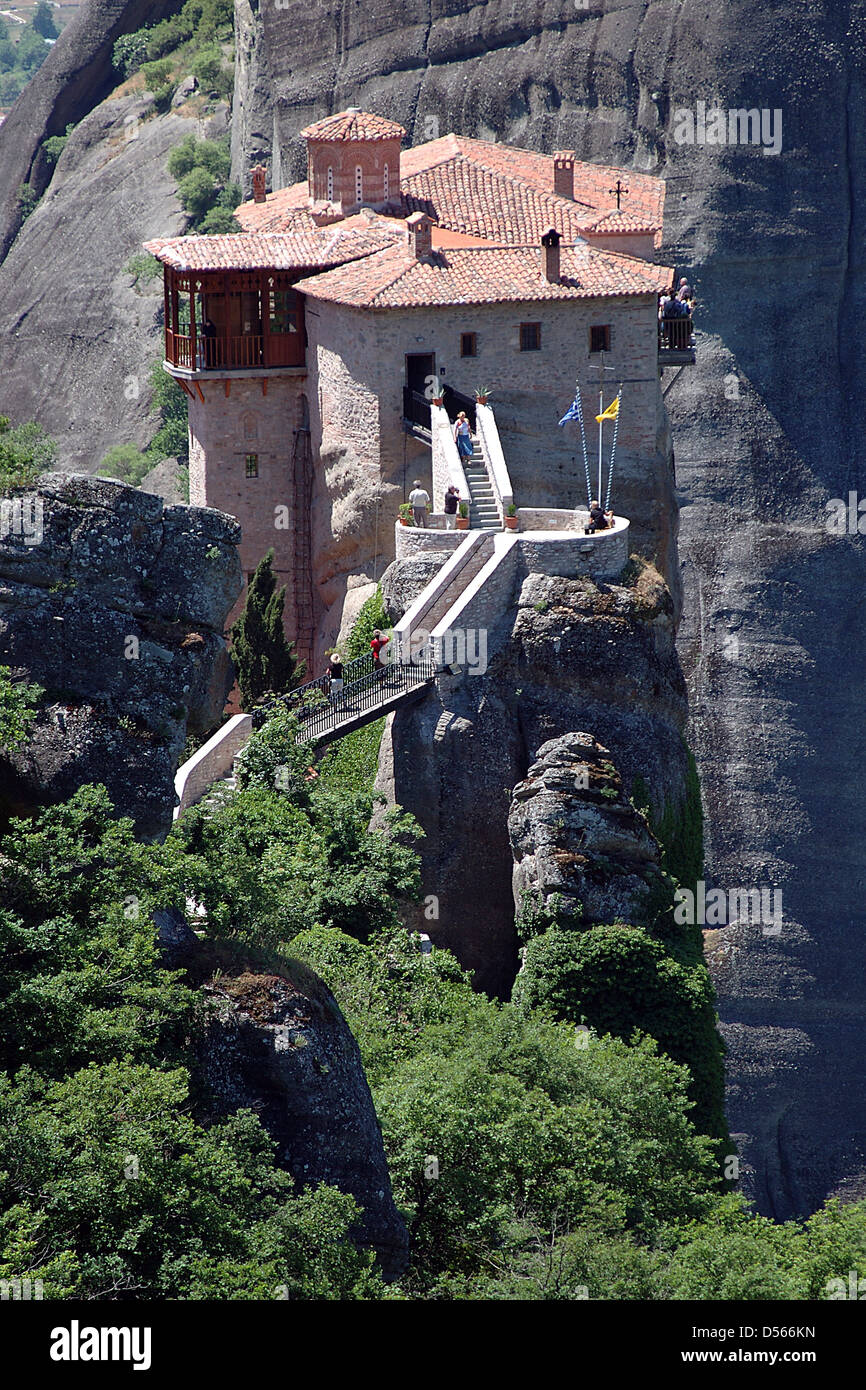 Impressive meteora monastery kalambaka hi-res stock photography and ...